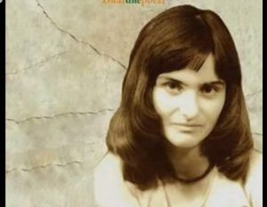 Ti je kaq larg – Drita Çomo – Sofra e Poezise Shqiptare